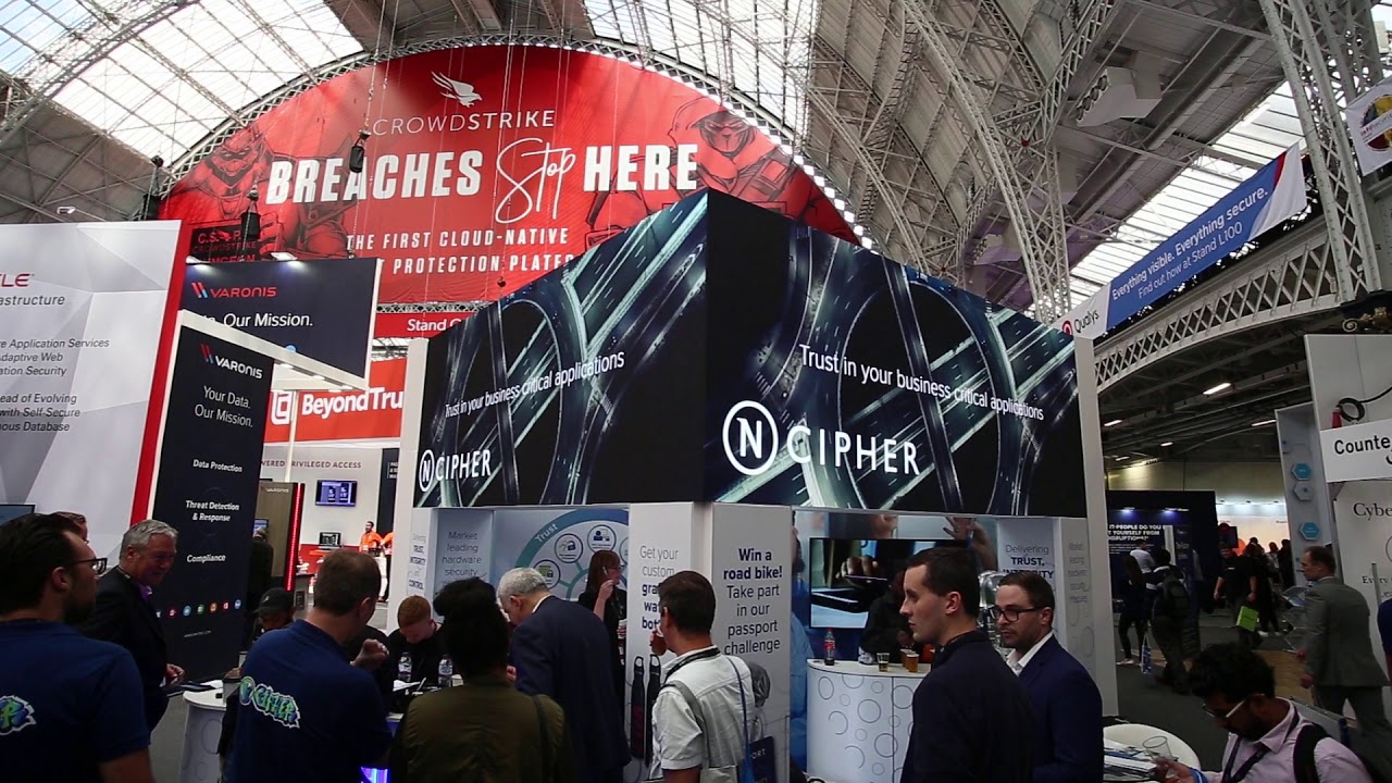 Corner LED Video Wall Hire Aluvision Tile - London Audio Visual Ltd ...