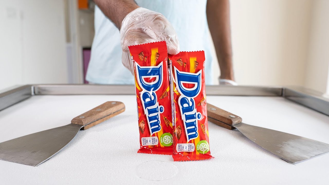 DAIM CHOCOLATE ICE CREAM ROLLS - SATISFYING ASMR - YouTube