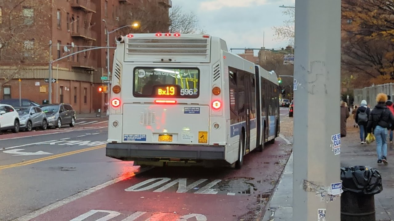 ⁴ᴷ⁶⁰ MTA NYCB: 2012 Novabus LFSA #5962 on the Bx19 @E 149th St & St ...