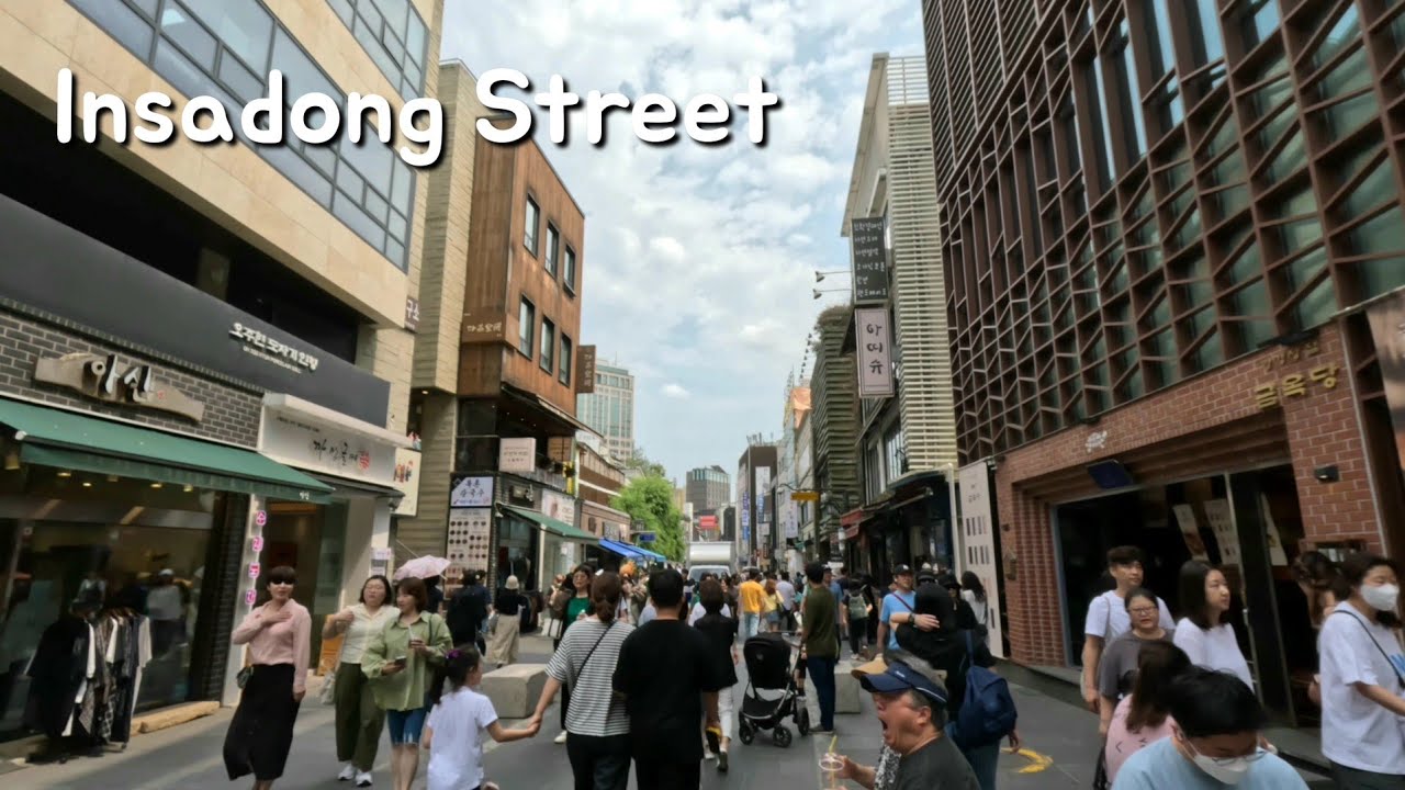Walking tour of Insadong, a traditional street in Seoul | Open ...
