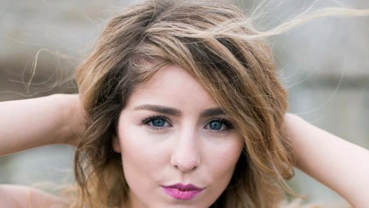 Tutorial How to Get Better Wind Whipped Hair Pictures 1080p - YouTube