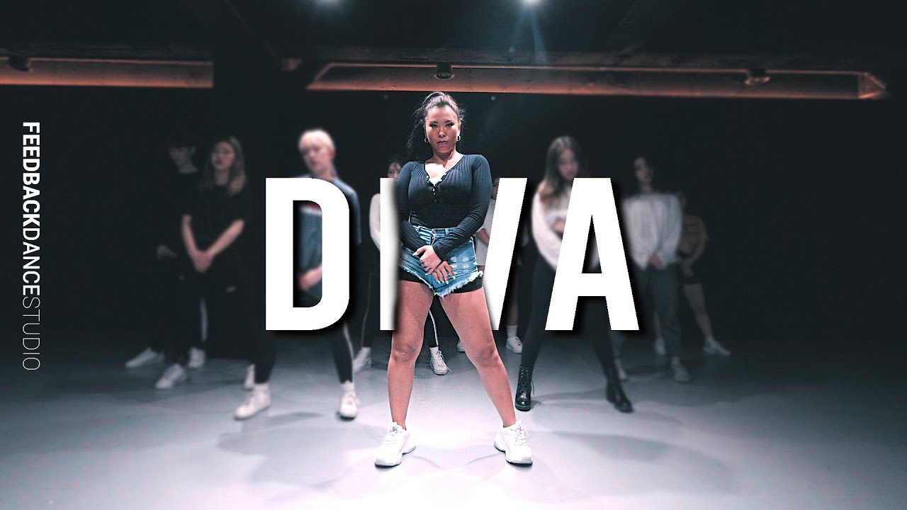 JIWON SHIN | DIVA (Homecoming Live) - YouTube