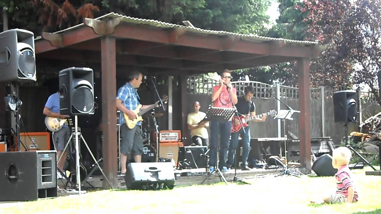 The Irresponsible Adults play a bit of "Zombie" at Blufest, 10/08/13 ...