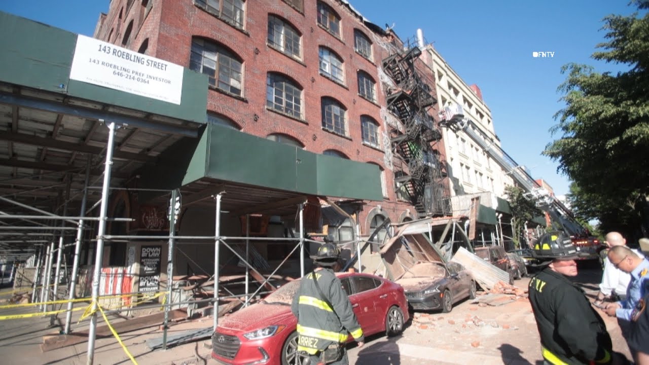 Partial Roof Collapse at Williamsburg Building - BROOKLYN - YouTube