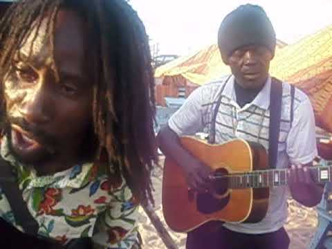 GHANA BROTHERS SINGING BOB MARLEY WAR - YouTube