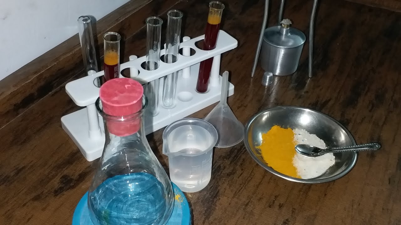 😱Turmeric powder and Detergent powder reaction with Water.😱 ...