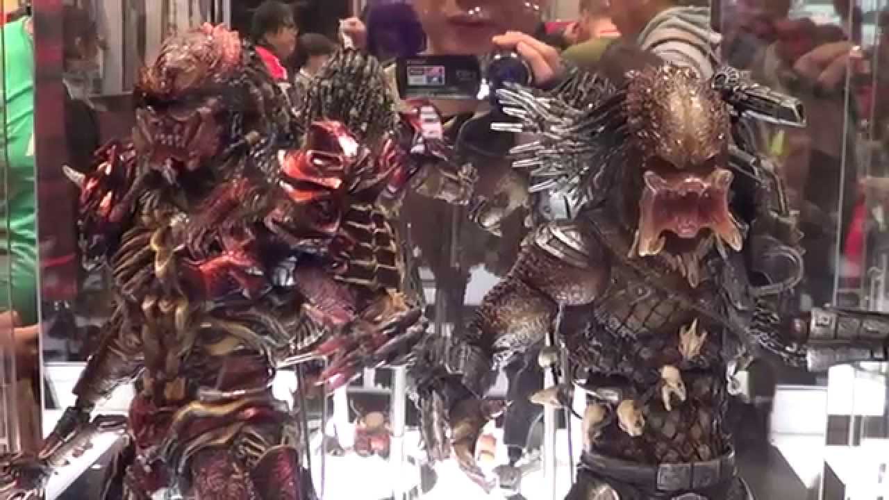 Predator figures by Square Enix at NYCC 2014 - YouTube