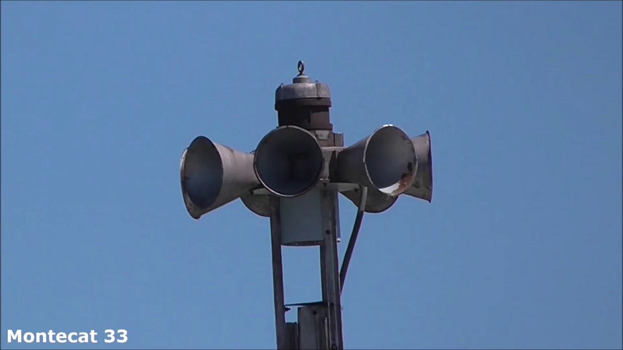 Federal Signal STL-10, Alert, Rosendale, WI - YouTube