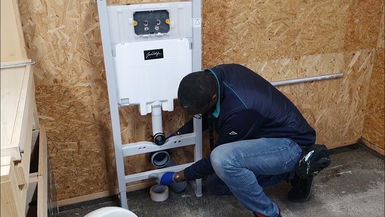 Tuto "Tuto - Poser un WC suspendu" - Jean Fabrice collaborateur Leroy Merlin - YouTube