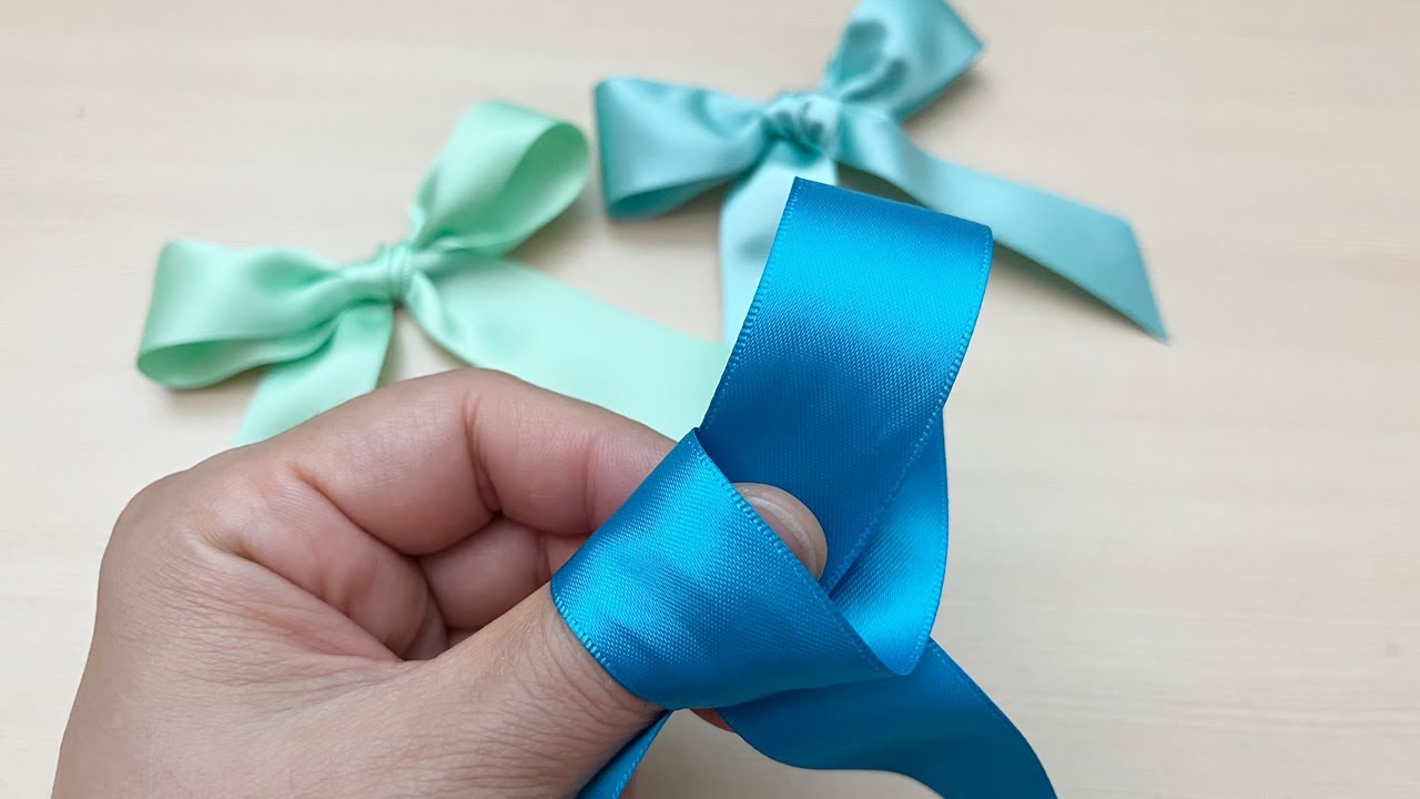 DIY, How to Tie Ribbon, Wrapping Gift Simple Ribbon (108) - YouTube