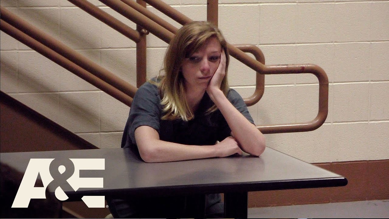 60 Days In: Tami and Barbra Meet (Season 1, Episode 3) | A&E - YouTube