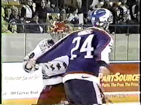 Brett Angel vs Mike Amodeo OHL Jan 26/01 - YouTube
