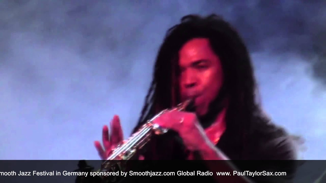 Augsburg 2014 @SmoothJazzEvent @SmoothJazzRadio @Paul_Taylor_Sax - YouTube