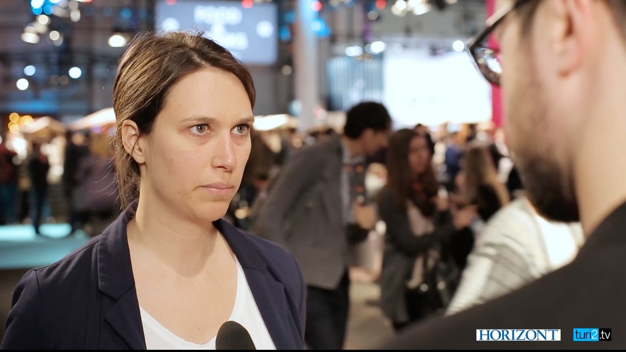 Lea Bauer über Udemy und Unis im Internet - YouTube