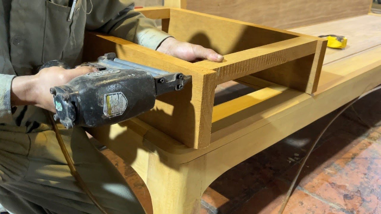 Carpenter With Woodworking Techniques // Making Sofa Tables and Chairs for Small Living Rooms ...