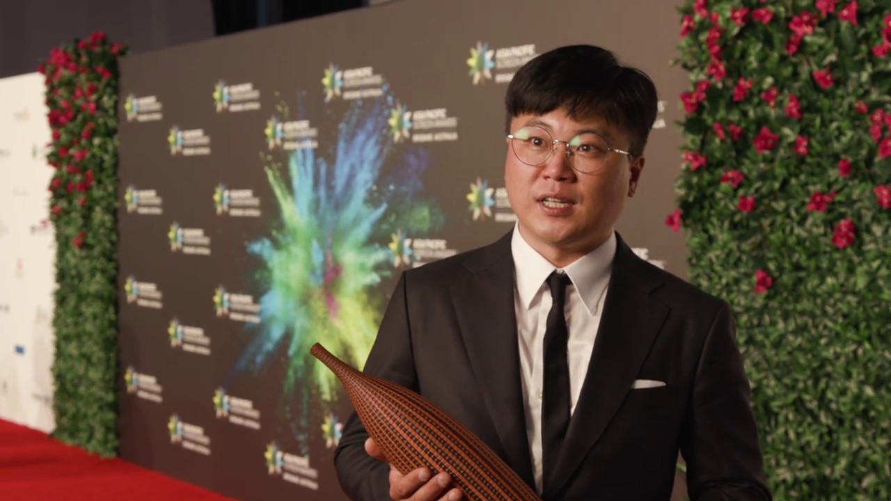 Interview with Jang Young-hwan | 13th Asia Pacific Screen Awards - YouTube