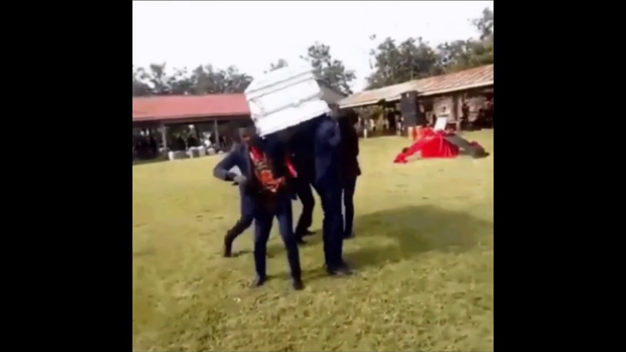 NEGROS BAILANDO CON ATAÚD / COFFIN DANCE FAIL MEME - YouTube