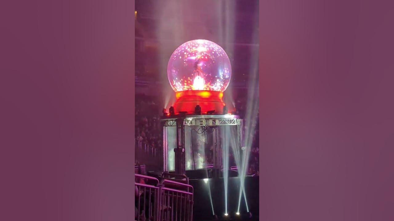 Trans Siberian Orchestra (7) Snow Globe! - YouTube