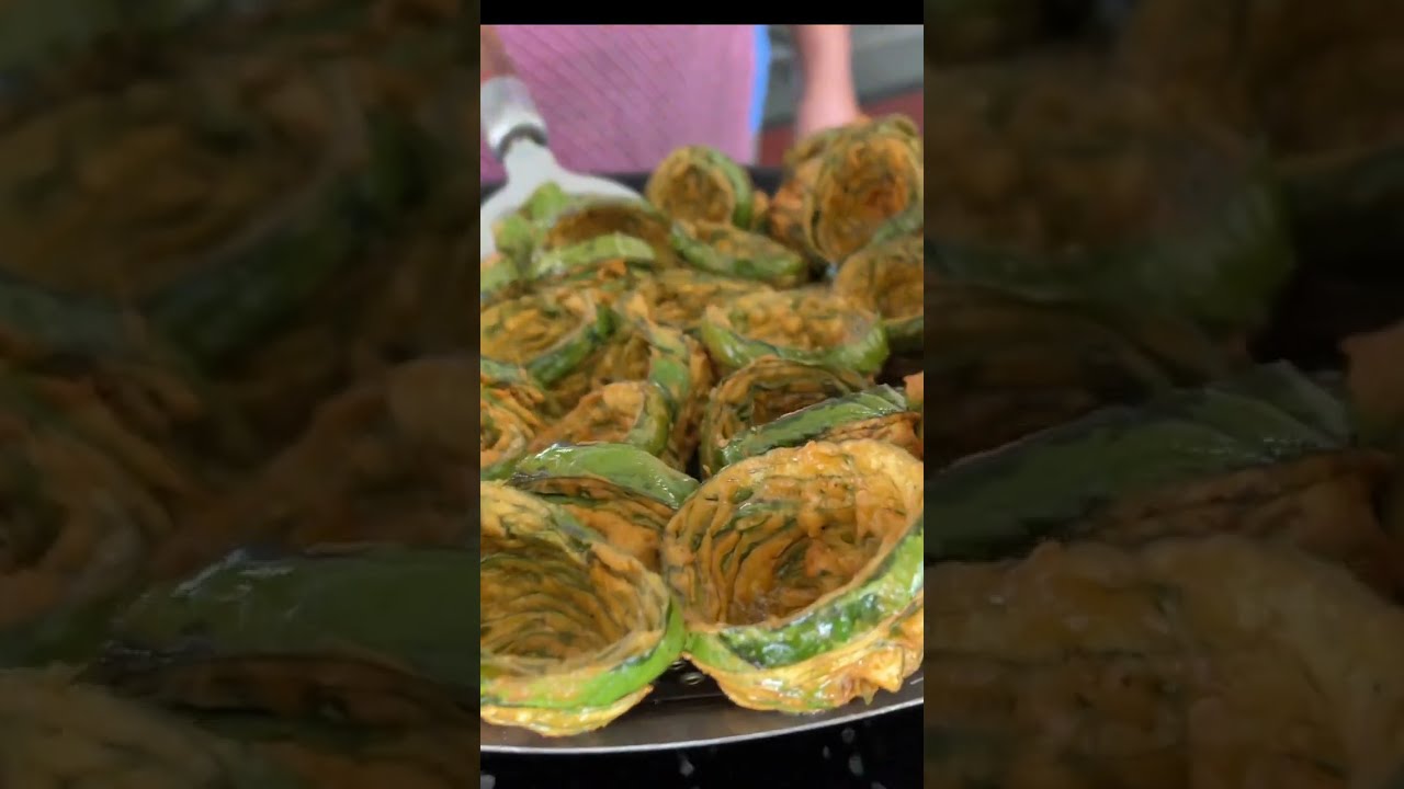 Maharashtra's Famous Aloo Vadi and Gujarat's Famous Patra #shorts # ...
