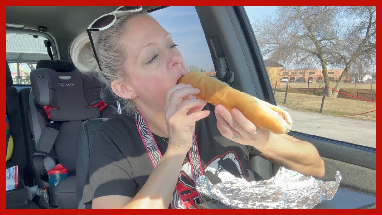 EATING A HOT DOG ON MY LUNCH BREAK MUKBANG | Angie's Life - YouTube