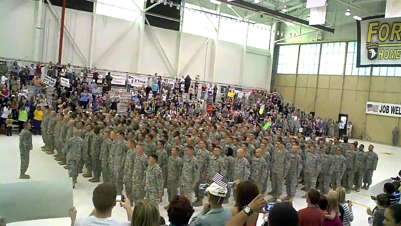 101st Combat Aviation Brigade 2/17 CAV Come Home - YouTube