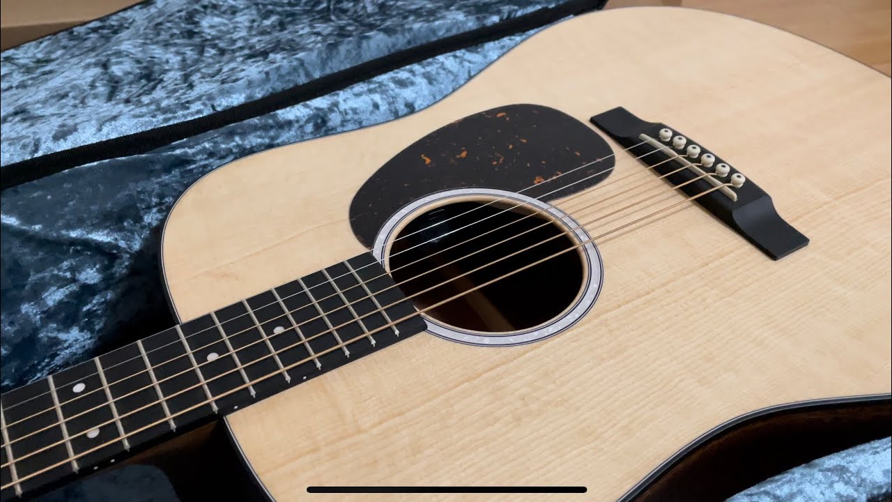 Martin D-10E unboxing - YouTube