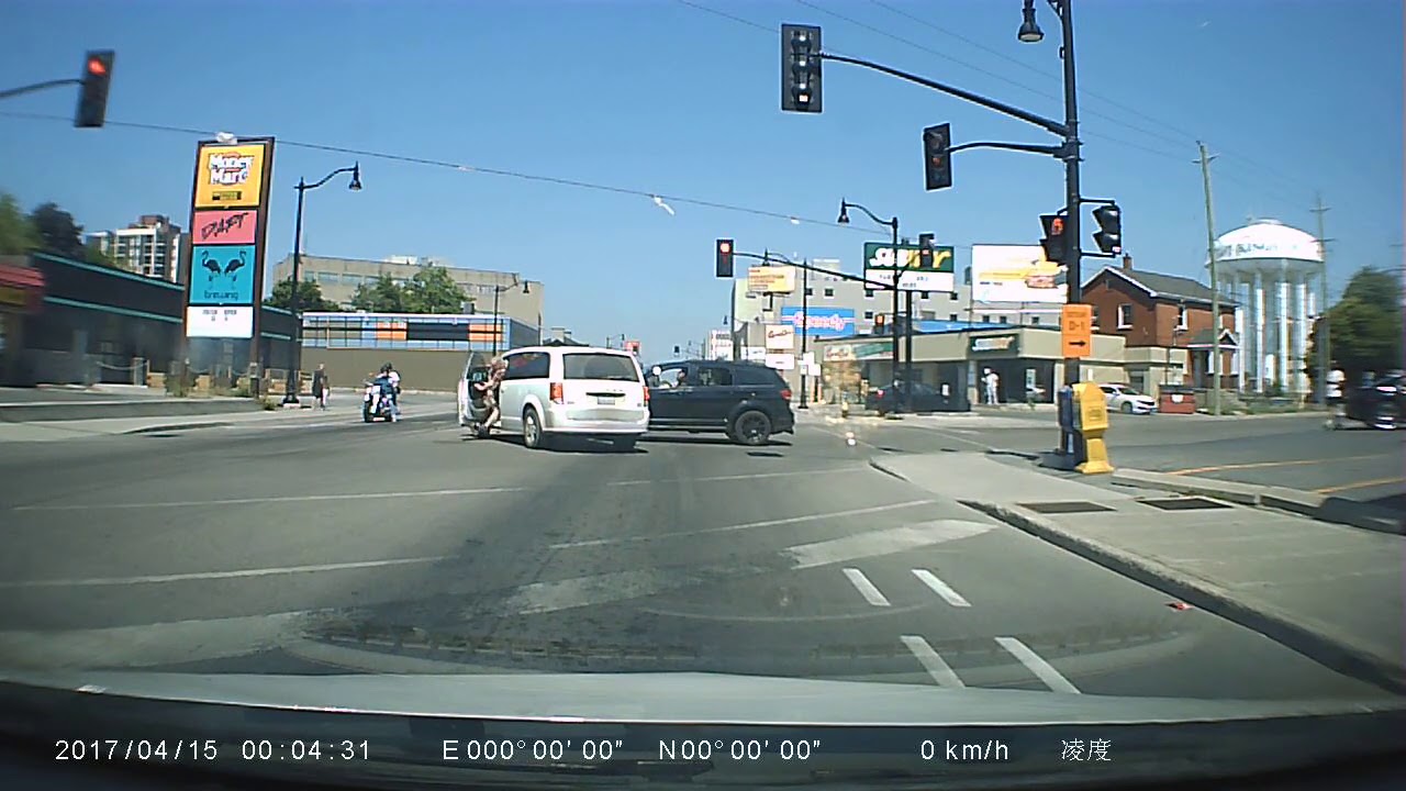 Failing to stop at a red light ON Canada - YouTube