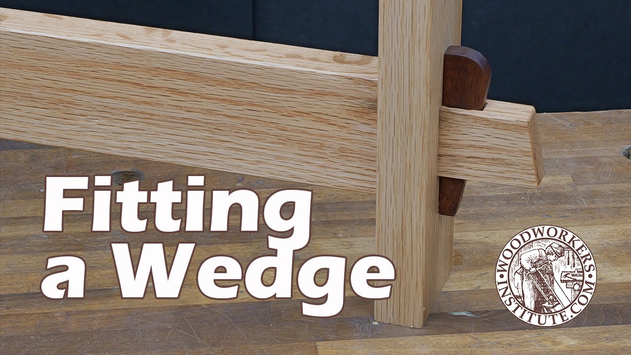 How to Fit a Wedge into a Mortise [Woodworkers Institute] - YouTube