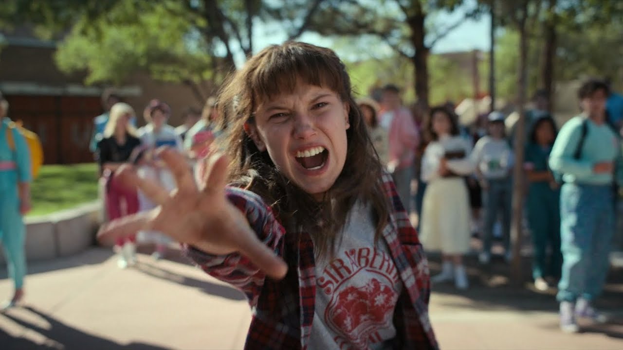 Eleven tries to use her power on Angela - Stranger Things 4 [4x1] - YouTube