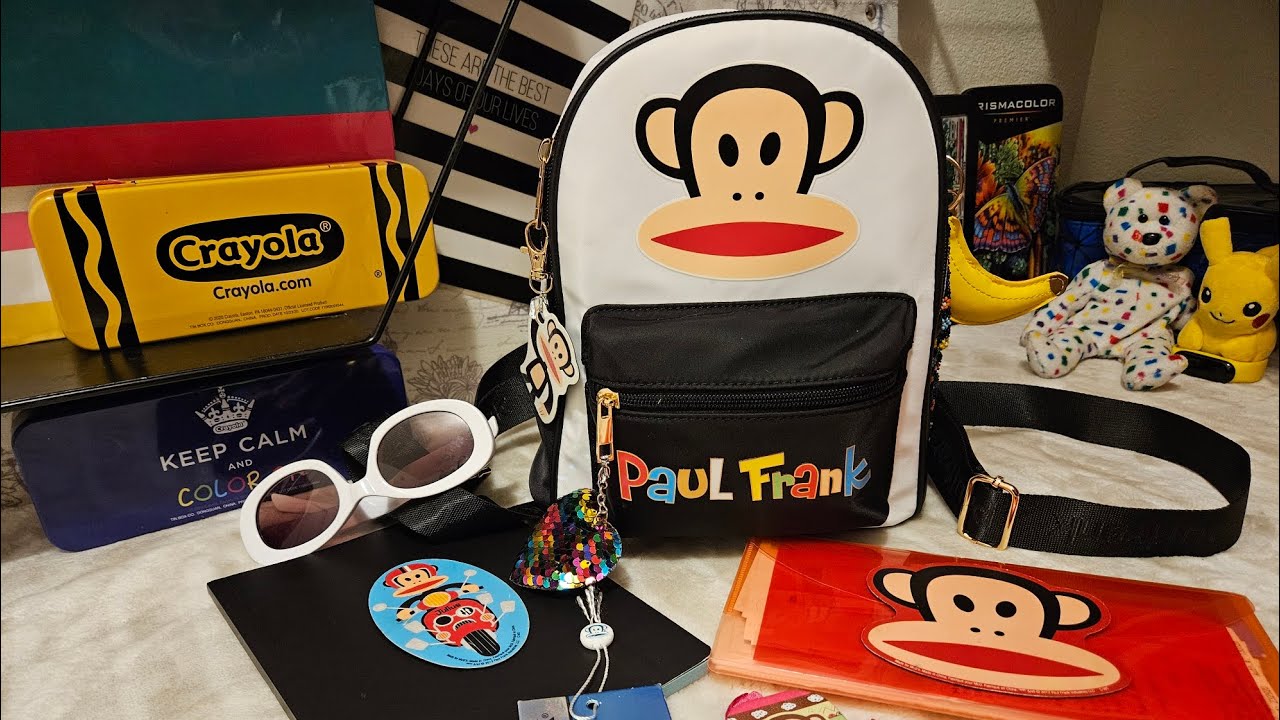 What's In My Paul Frank Backpack [starring Julius the Monkey] #Wimb # ...