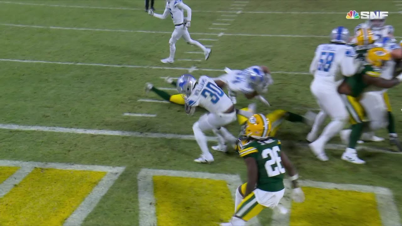 Jamaal Williams breaks a Barry Sanders record! - YouTube