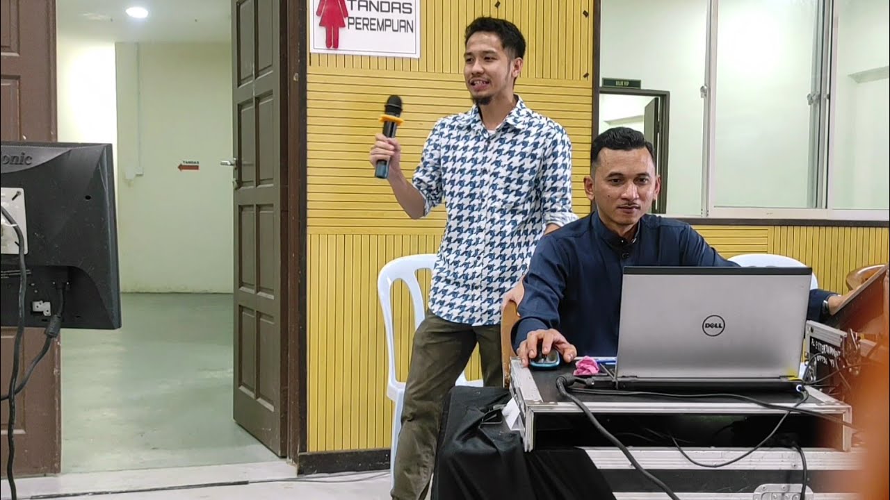 Akulah Kekasihmu - Hanis Halim (cover) live - YouTube