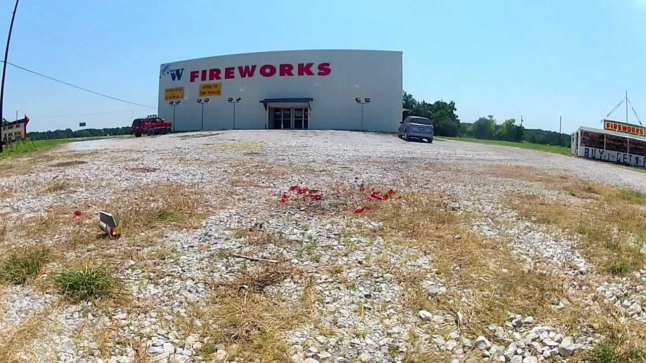 Mr. W's Fireworks M-150 Fireworks - YouTube