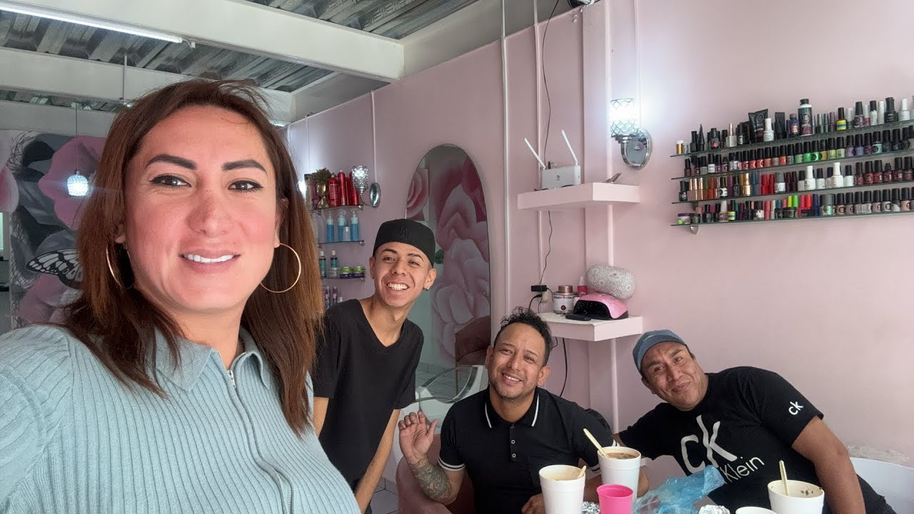 Almorzando en studioglam - YouTube