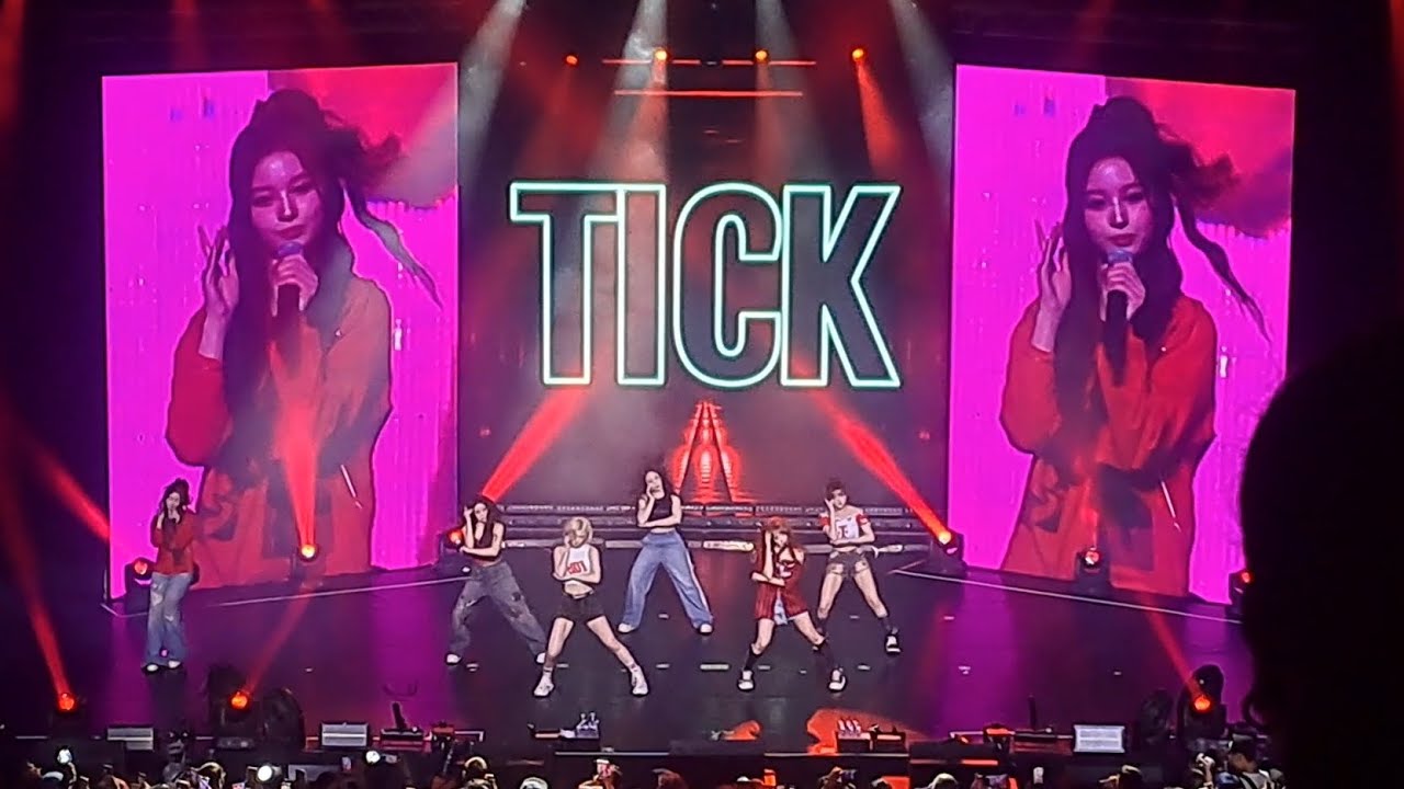 [Day 1] Boom - NMIXX CHANGE UP : NMIXX LAB concert in Chile - YouTube