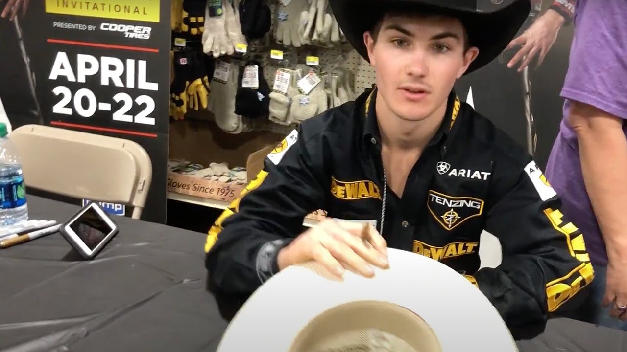 We met Pro Bull Rider, Jess Lockwood (LIFE IN MONTANA) - YouTube