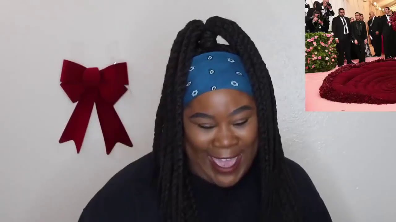 stan twitter: ajayii laughing then suddenly stopping - YouTube