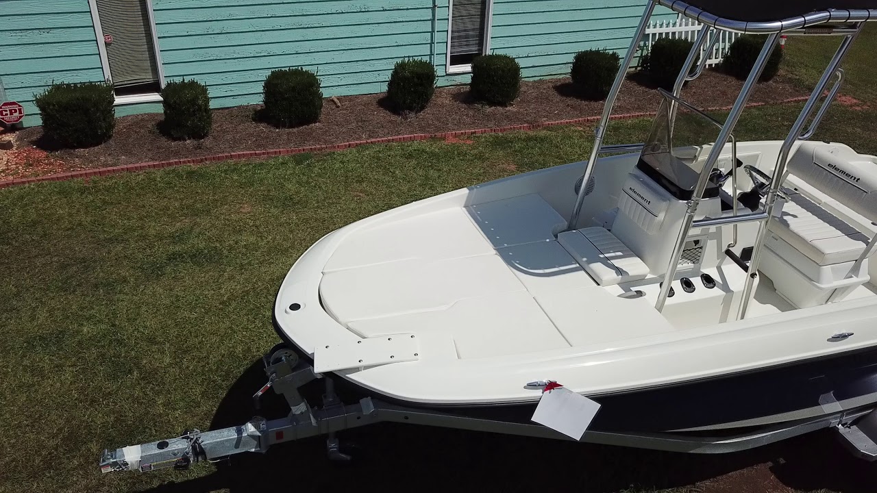 2019 Bayliner F18 Center Console - YouTube