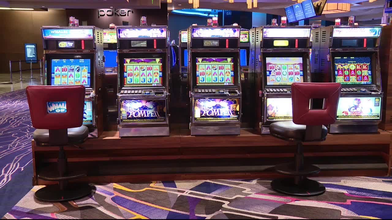 Masks required for customers inside MGM and Motor City casinos - YouTube