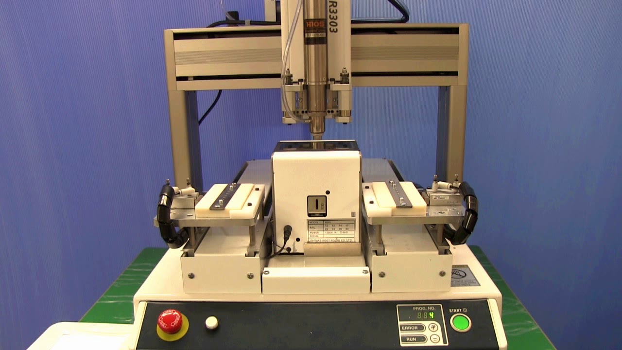 Janome robot with Twin Table JR3303 - YouTube