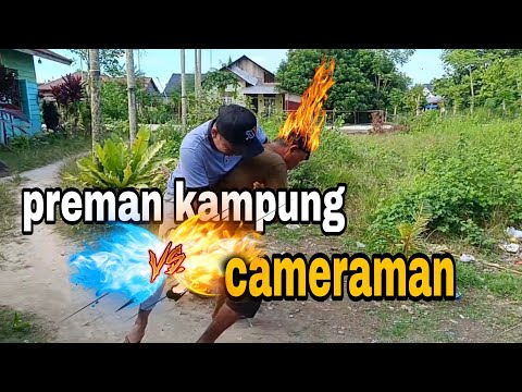 Duel Preman Kampung Vs Cameraman Tidak Terhindarkan