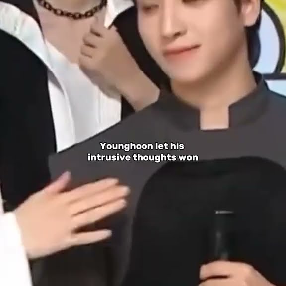 Younghoon.. pls behave.. 😭😭 #theboyz #kpop #shorts - YouTube