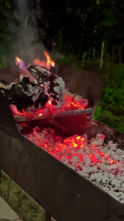 Угли для барбекю - YouTube