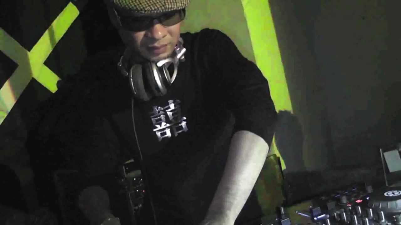 DJ BLing @ "AreFriendsElectric" Lunar New Year Party 2012-01-24 (Part 1 ...