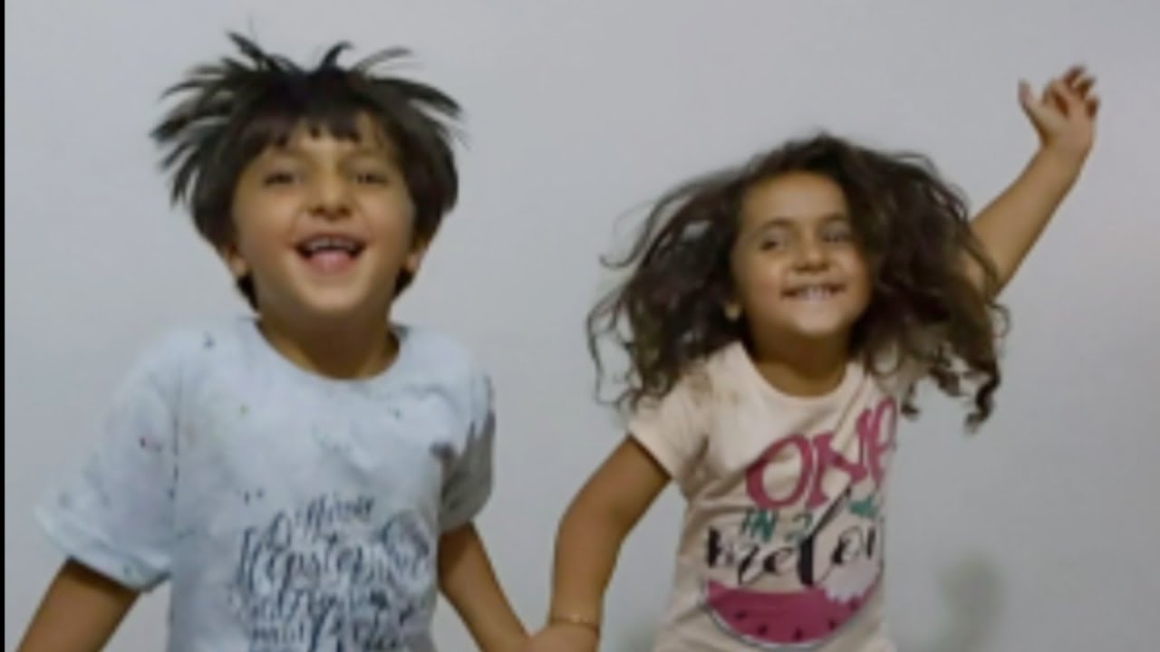Slow motion kids jumping - YouTube