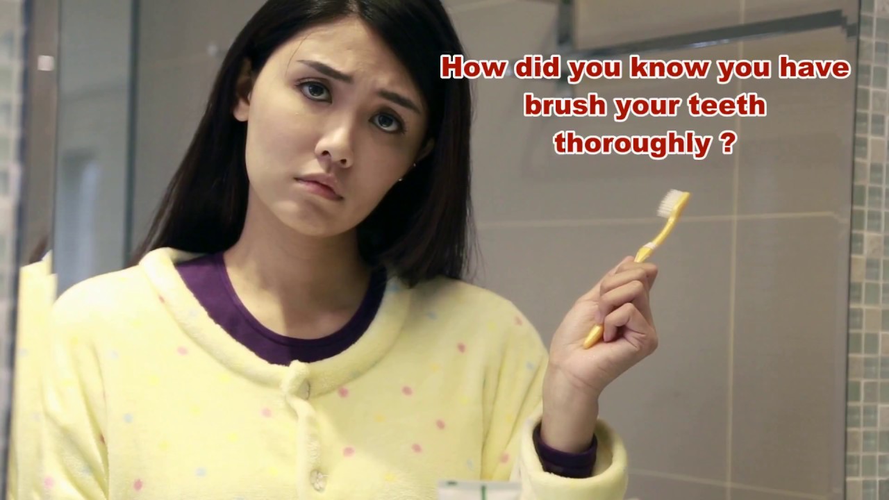 The World's First toothbrush with plaque detection light ...