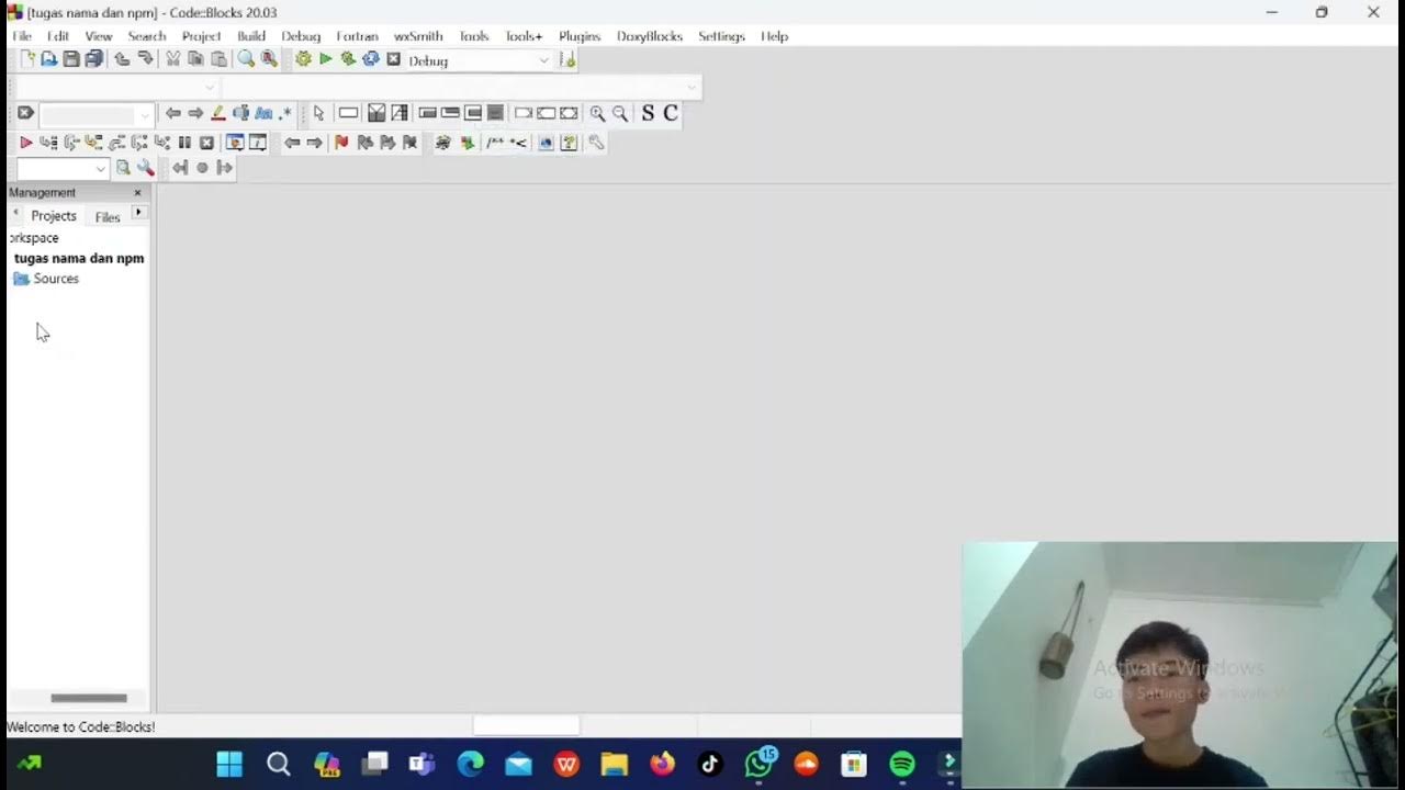 MEMBUAT PROGRAM DENGAN NAMA DAN NPM - YouTube