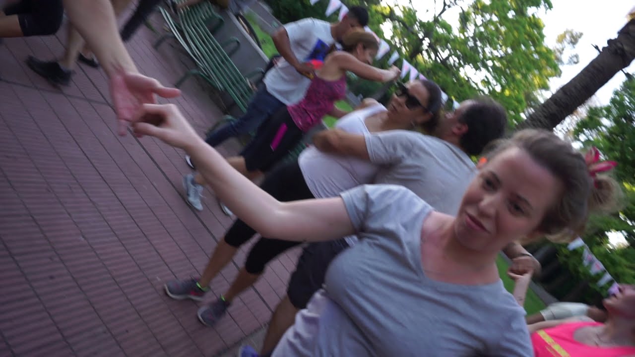 Bailando Timba Cubana en el Bosque - El Club de la Timba - Salsa Cubana ...