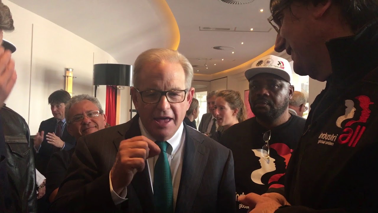 Shell chairman Charles Holliday - YouTube