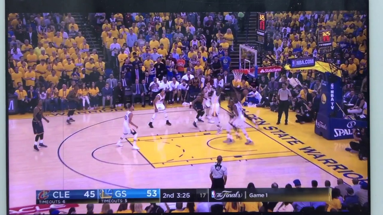 gsw D vs lebron - YouTube